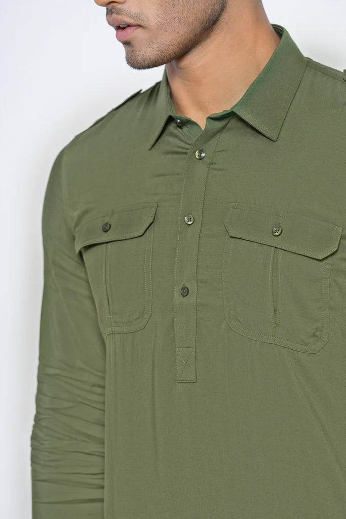 Men's Kabli : Blue Depth & Rifle Green | Yellow Clothing